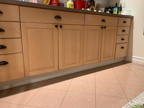 Toe kick color for maple cabinets