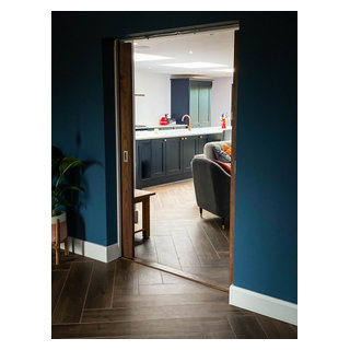 Stunning Open-Plan Navy Shaker Kitchen with Impressive Island and ...