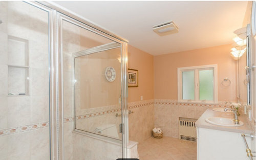 Design Challenge - Long&Narrow 85 sq. feet Bathroom