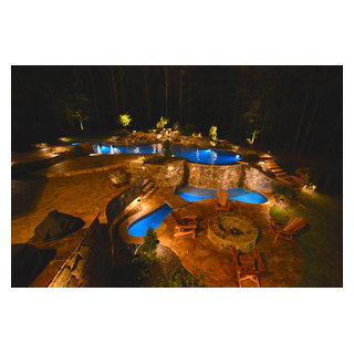 Free Form Swimming Pool: Dive into Timeless Elegance - Traditional ...