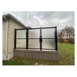 Clubhouse PVC Deck with Aluminum Railings & Frosted Glass Privacy ...