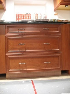 One drawer pull or two?