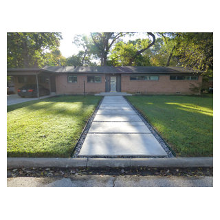 Segmented Pads w/ Gravel Inlay - Modern - Landscape - Dallas - by ...