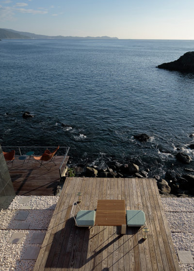 Houzz Tour: A Modern Masterpiece by the Sea in Japan