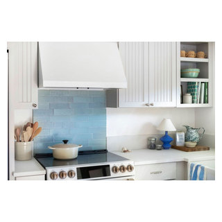 San Gabriel Brick Range Accent Backsplash - Beach Style - Kitchen ...