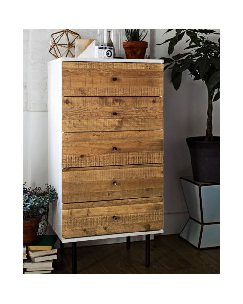 What Looks Better as an entry way buffet?