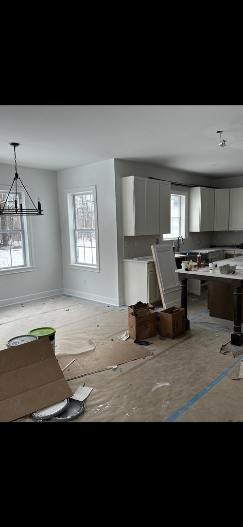 white walls off white cabinets kitchen | Houzz Forum