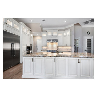 PALMIERA CIRCLE - Transitional - Kitchen - Houston - by SCM Design ...