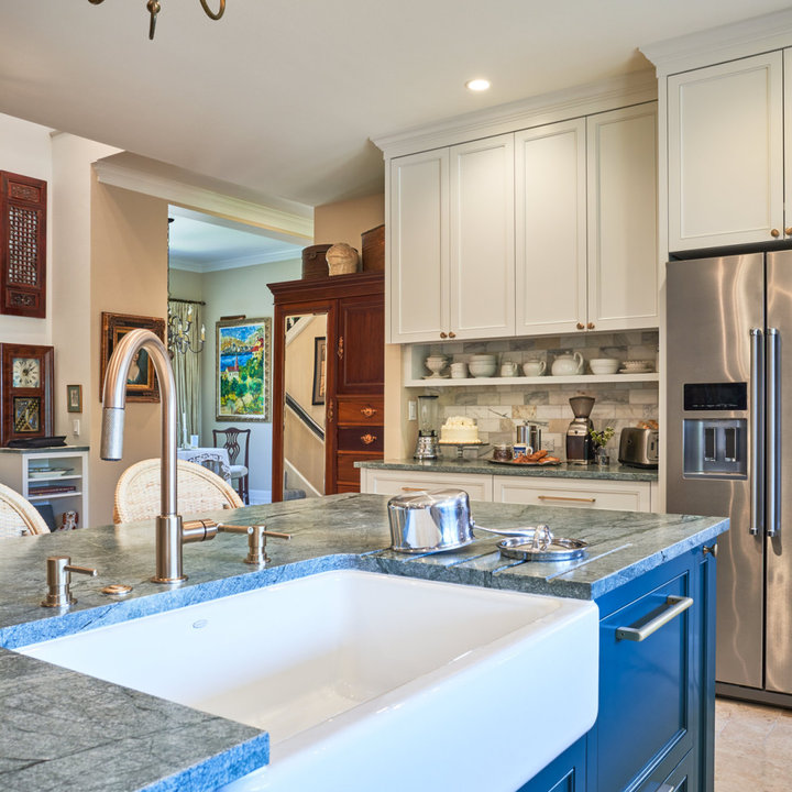 75 Beautiful Kitchen with Green Benchtop Ideas & Designs - January 2023 ...