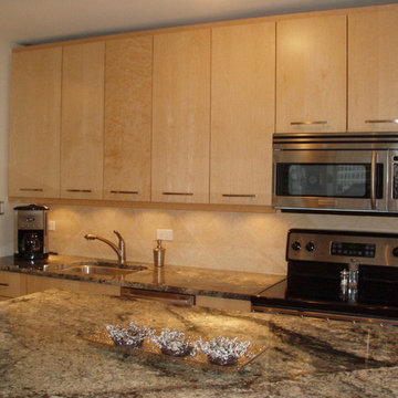Birds Eye Maple Kitchen Ideas - Photos & Ideas | Houzz