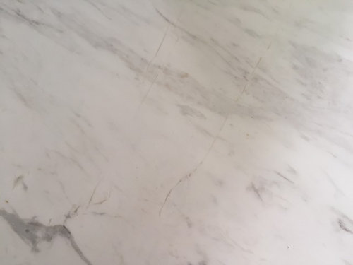 Are these marble tiles cracked?