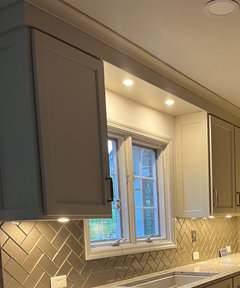 Dilemma: Stone Backsplash around the window | Houzz Forum