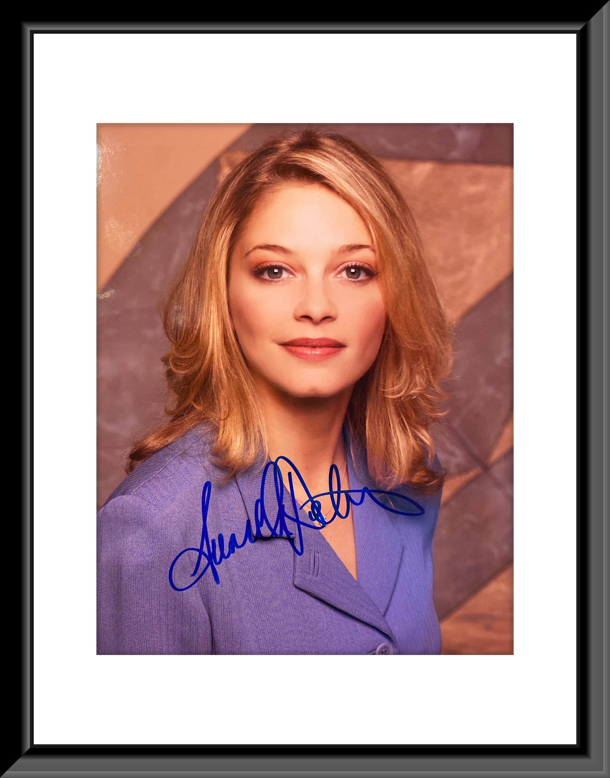 Amanda Detmer signed photo, 11x14 inches - Contemporary - Photographs ...