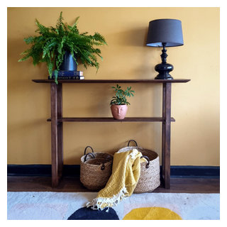 Minimalist Mango Wood Console Table - Hall - Dublin - by Oriana B. | Houzz