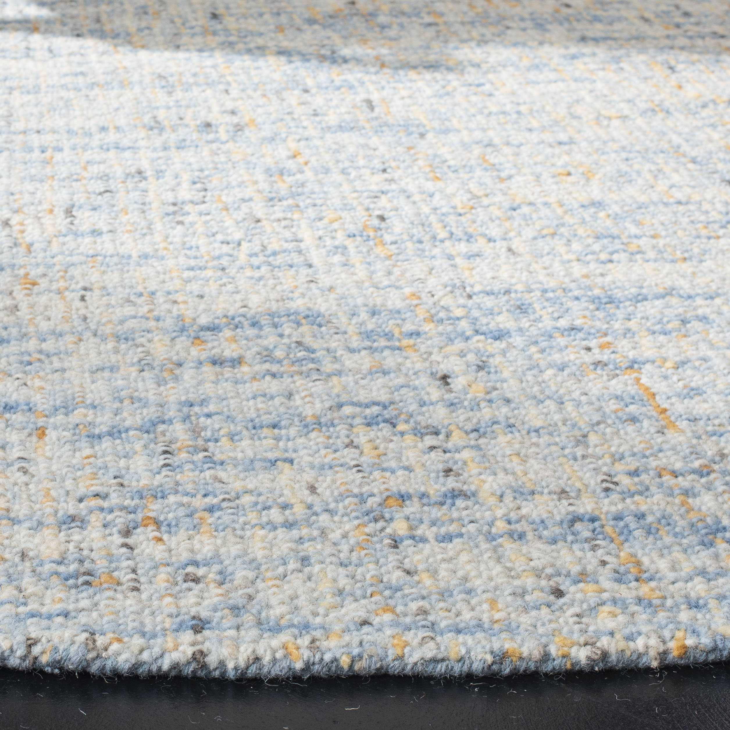 Safavieh Couture Abstract Collection, ABT468 Rug, 8' Round ...
