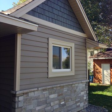 Mastic Structure In Rugged Canyon - Photos & Ideas | Houzz