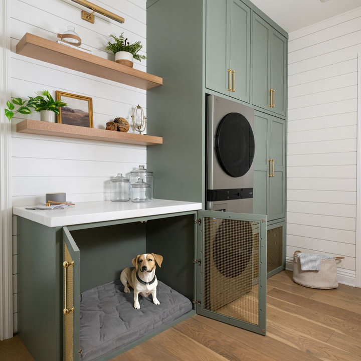 75 Beautiful Laundry Room with Planked Wall Panelling Ideas & Designs ...