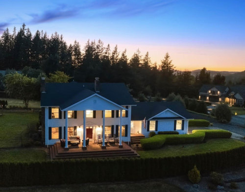 Sideways Colonial Home - workable or too awkward?