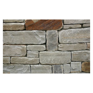 Smokey Mountain Blue Tumbled Cut Dry Stack - Indianapolis - by User | Houzz