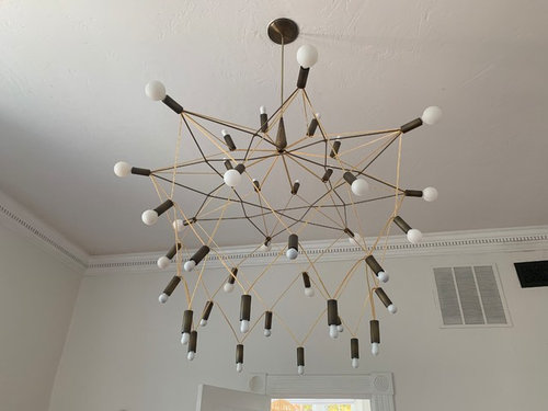 Help identifying a light fixture