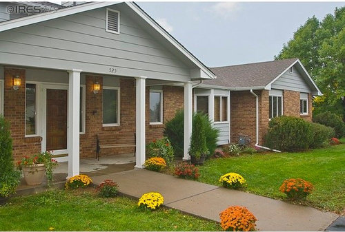 Dated 1990s Exterior