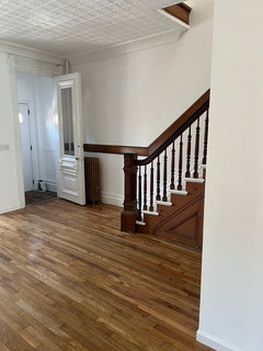 Moulding overlapping with door frame | Houzz Forum