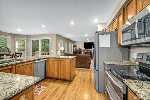 Kitchen and breakfast area layout advice?