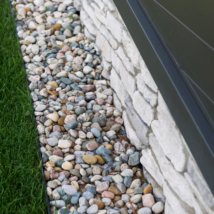 75 River Rock Lawn Edging Ideas You'll Love - September, 2025 | Houzz