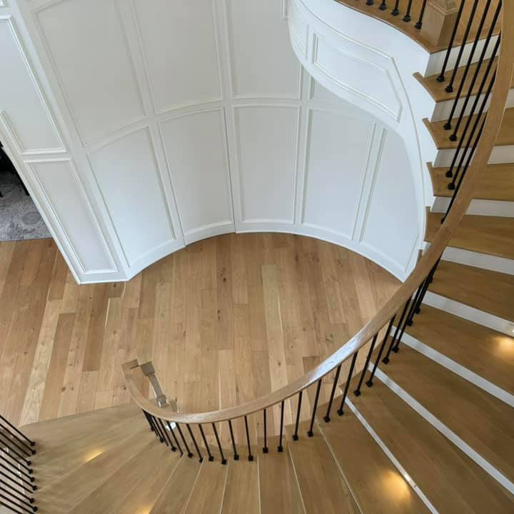 75 Beautiful Curved Staircase Ideas and Designs - August 2025 | Houzz UK