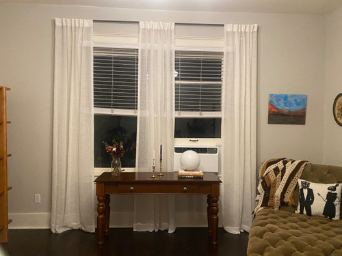 For the life of me I can’t figure out how to decorate this room. Help!