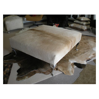 Custom ottoman - Toronto - by EHT Design | Houzz