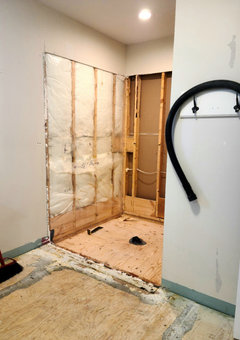 Awkward Window Behind Vanity - Help! :) | Houzz Forum