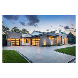 Modern Home on Championship Golf Course - Modern - Exterior - Houston ...