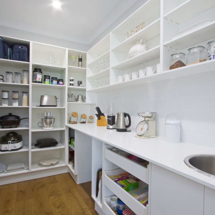 75 Beautiful Walk In Pantry Home Design Ideas & Designs | Houzz AU