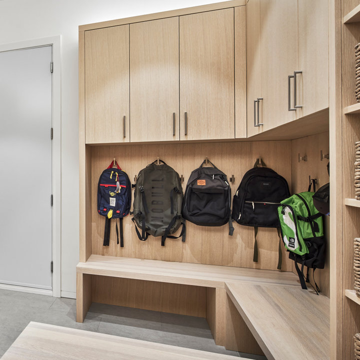 75 Beautiful Contemporary Boot Room Ideas and Designs - August 2025 ...