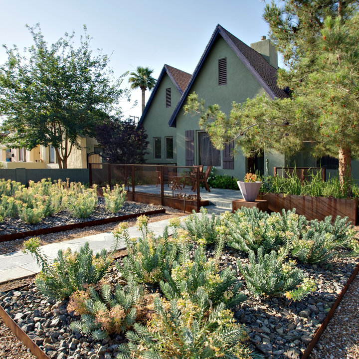 75 Industrial Landscaping Ideas You'll Love - June, 2026 | Houzz