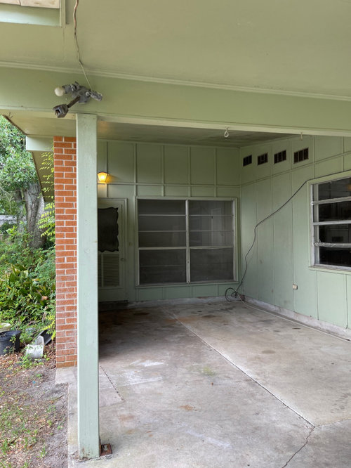 Paint suggestions on the MCM house