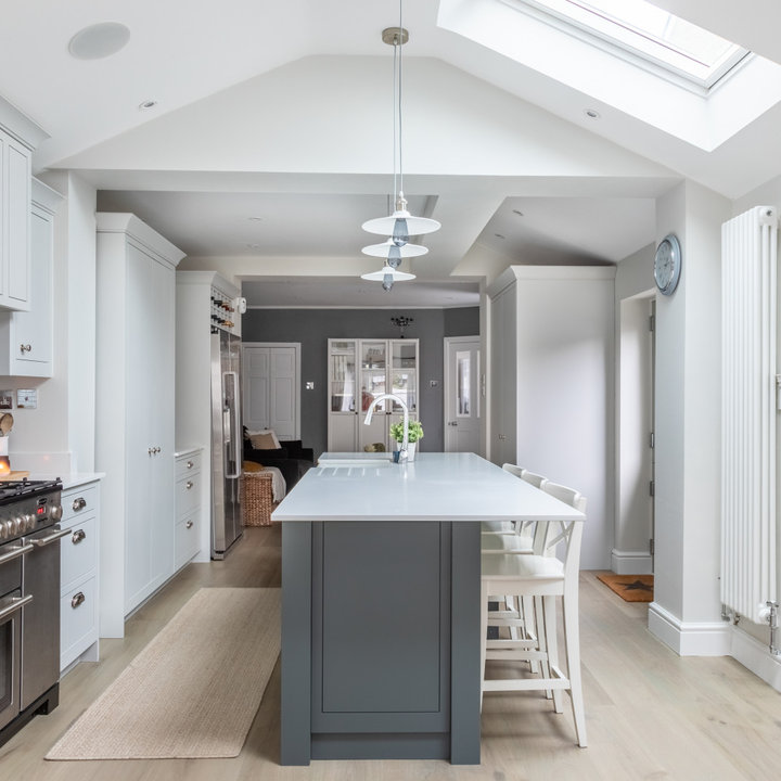 75 Beautiful Medium Sized Kitchen Ideas and Designs - September 2024 ...