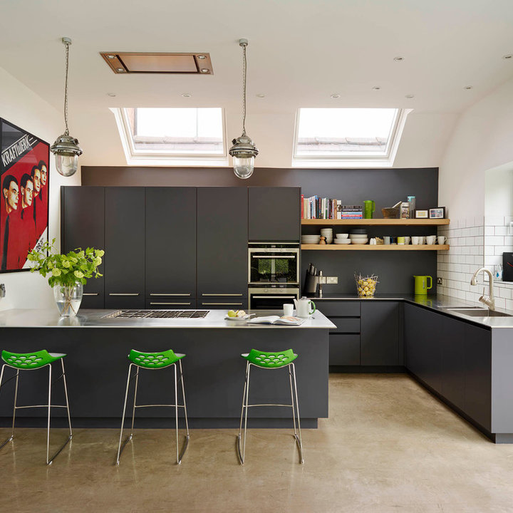 75 Beautiful Kitchen with Stainless Steel Benchtops Ideas & Designs ...