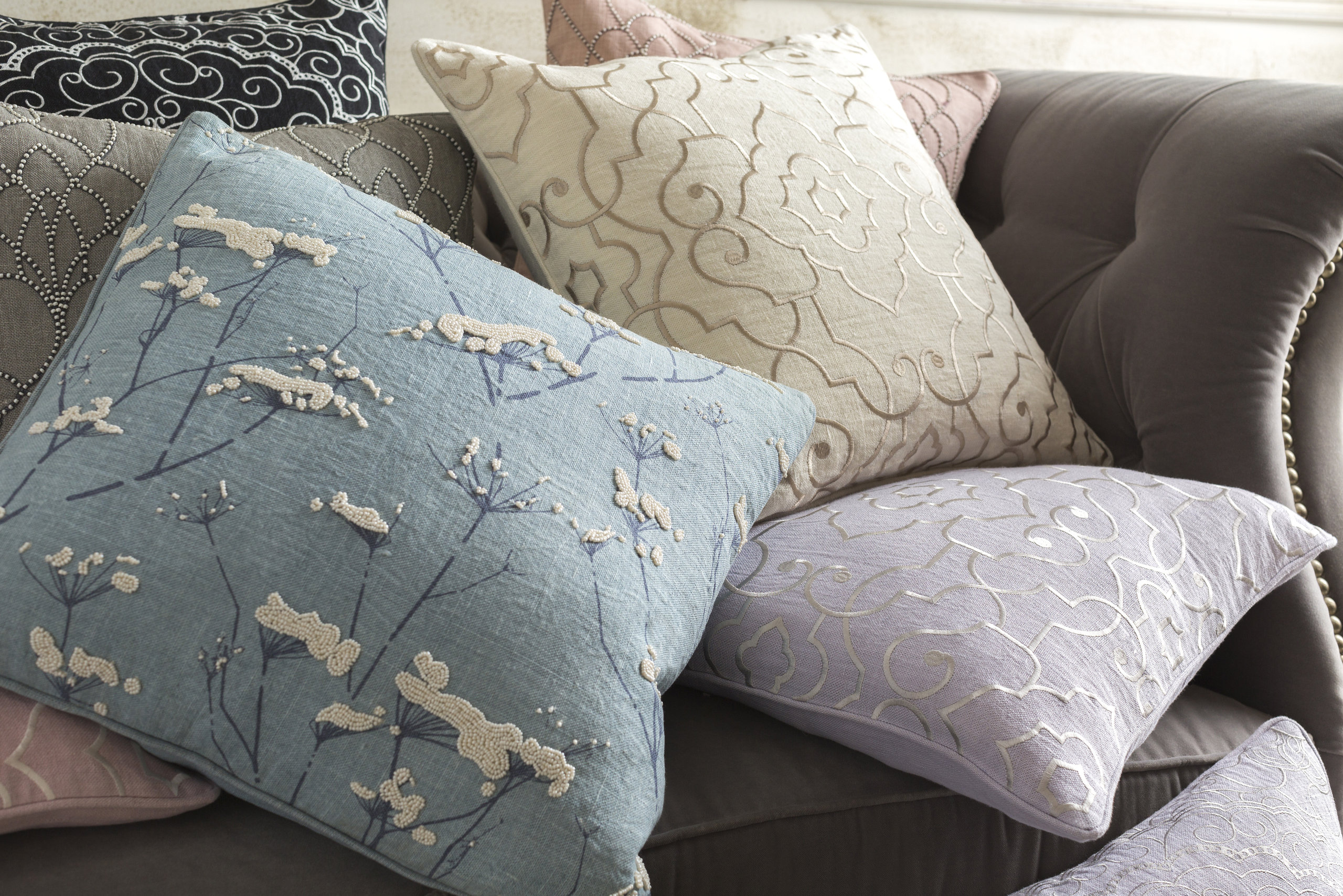 Surya Enchanted EN-001 20"x20" Pillow Cover, Cream/Denim/Pale Blue ...