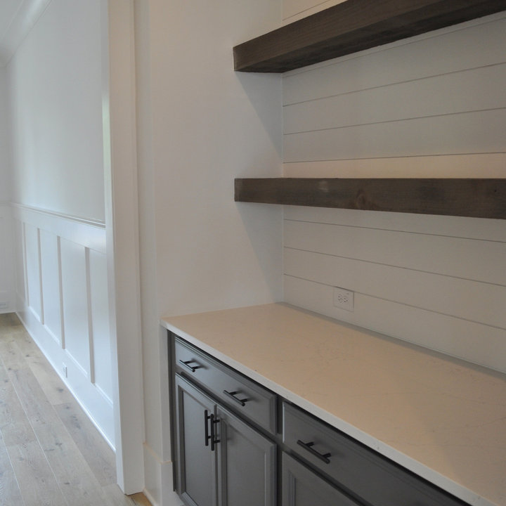 75 Beautiful Shiplap Home Bar Pictures & Ideas | Houzz