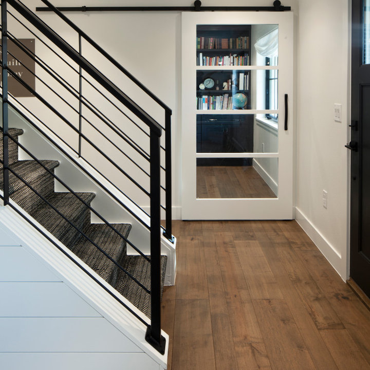 75 Beautiful Staircase with Tongue and Groove Walls Ideas and Designs ...