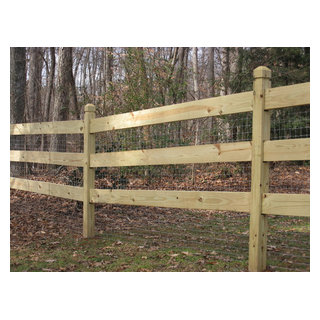 3 Rail "Post & Rail" style Wood Fence with 2x2 Wire Mesh - Other - by ...