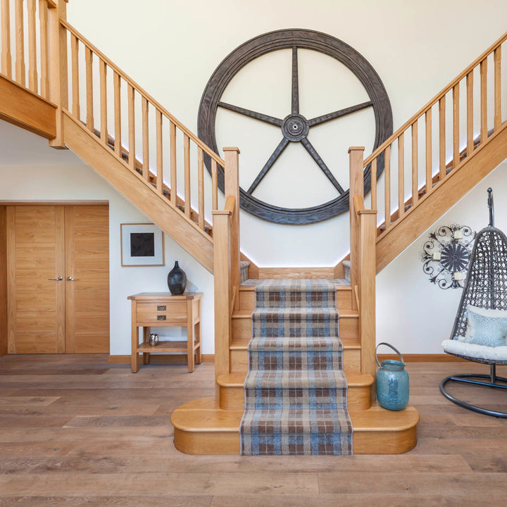 Split Staircase - Photos & Ideas | Houzz