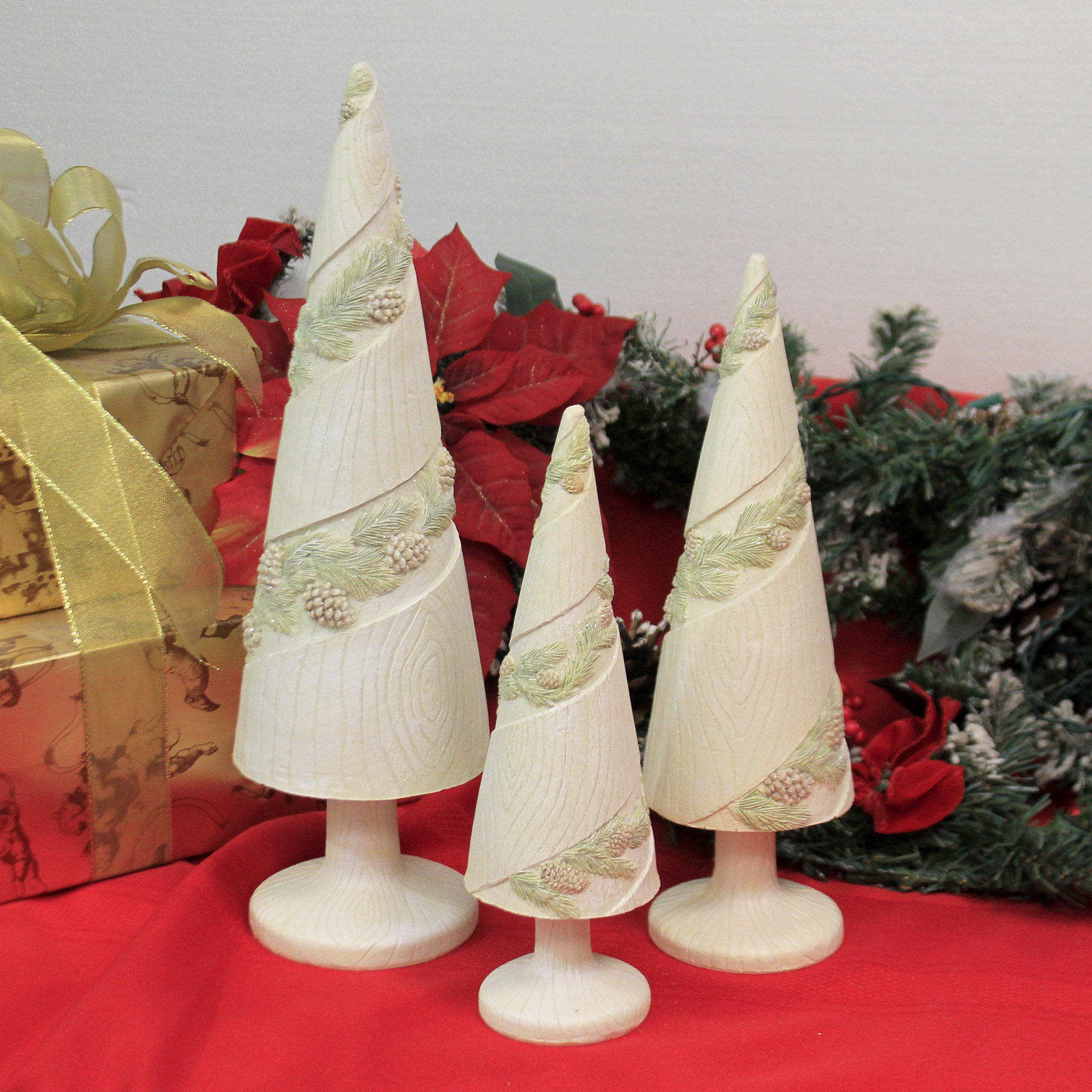 Christmas Wood Grain Tree WithPinecones Polyresin Greenery Cone Shape ...