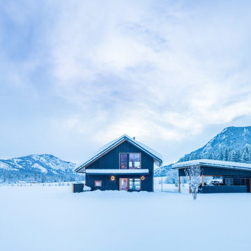 75 Black Tiny House Ideas You'll Love - April, 2022 | Houzz