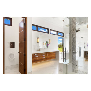 The Grizzly's Den - Bathroom - Seattle - by SGDI - Sarah Gallop Design ...