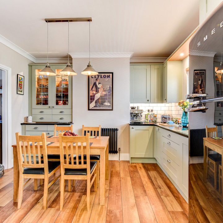 75 Beautiful Medium Sized Kitchen Ideas and Designs - February 2025 ...