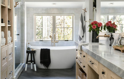 10 Bathroom Design Features Pros Always Recommend