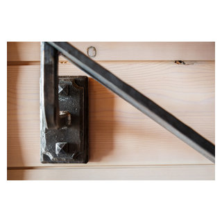 Forged Hand Rail - Hilltop Retreat - Collingwood, ONT - Montagne ...